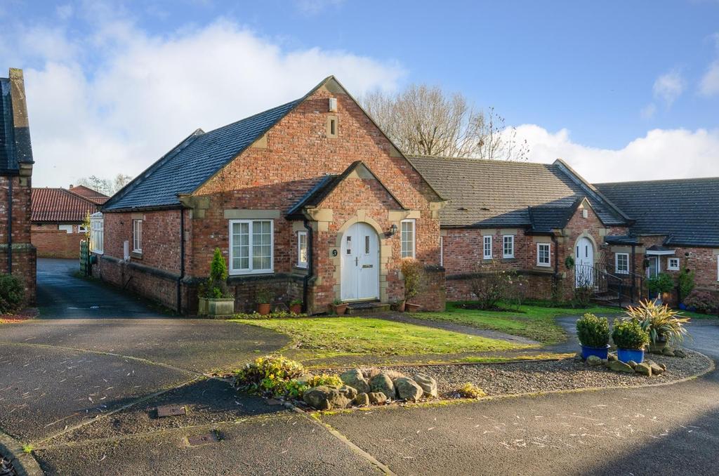 Rowan Avenue, Easingwold, York 2 bed bungalow - £325,000