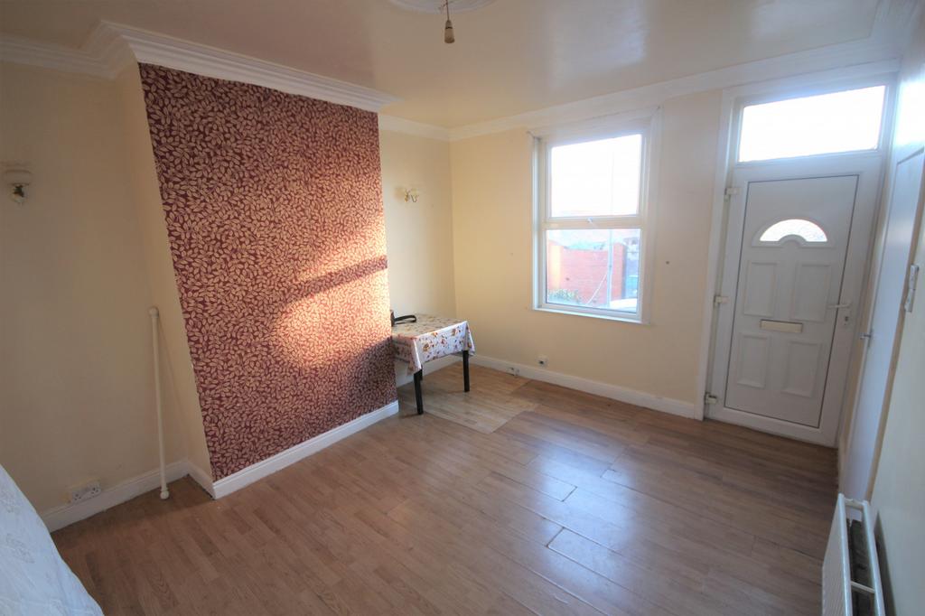 Conway Road, Leeds, West Yorkshire, LS8 2 bed terraced house - £850 pcm ...