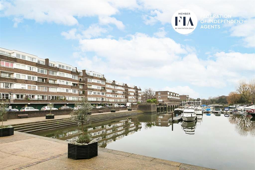 Romulus Court, Justin Close, Brentford 1 bed flat - £300,000