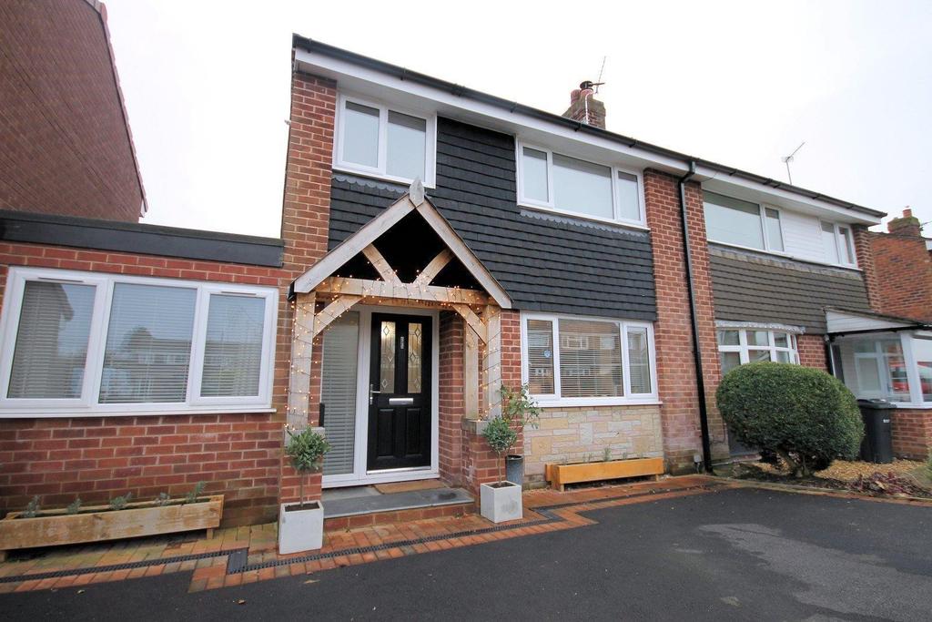 Shores Green Drive, Higher Wincham 3 bed house - £244,950