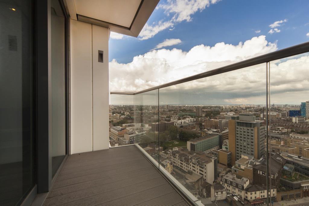 Altitude Point, 71 Alie Street, London, E1 2 bed apartment - £2,500 pcm ...