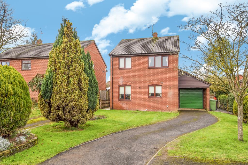 Orleton, Shropshire, SY8 3 bed detached house - £275,000