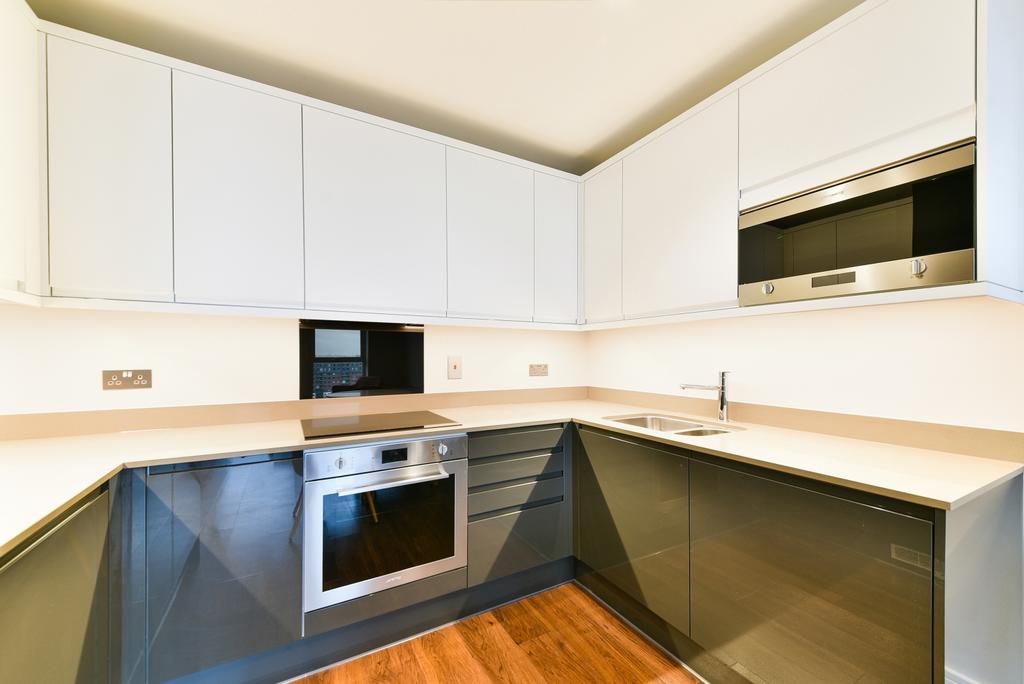 Samuelson House, Greenview Court, Southall UB2 2 bed apartment - £1,473 ...