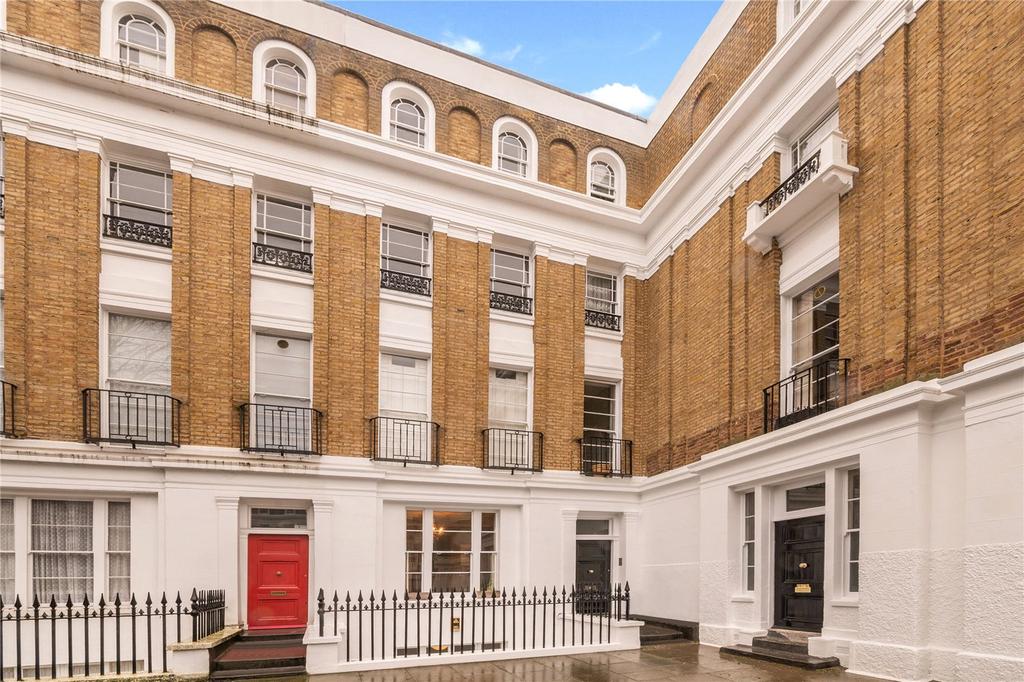 Milner Square, London 2 bed flat - £950,000