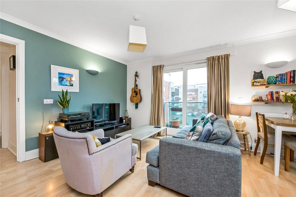 Evan Cook Close, Peckham, SE15 2 bed apartment - £1,650 pcm (£381 pw)