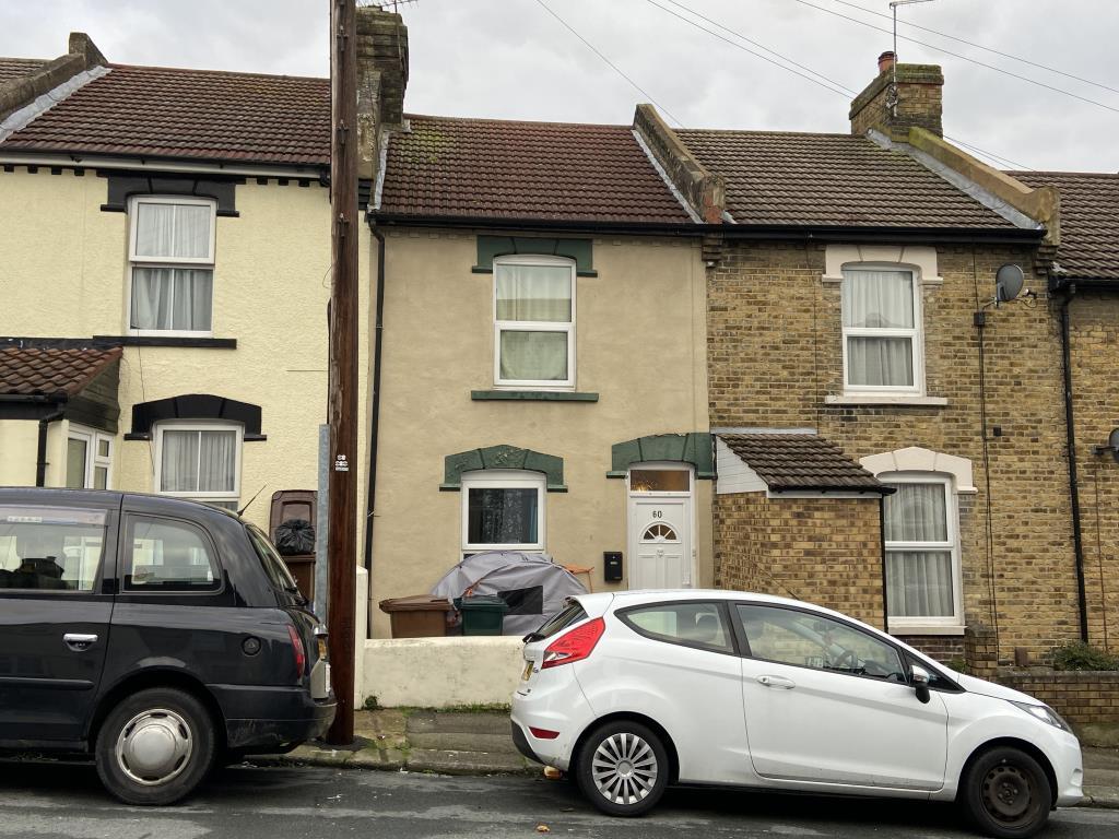 60 Kitchener Road Strood Rochester 3 Bed Terraced House £185 000