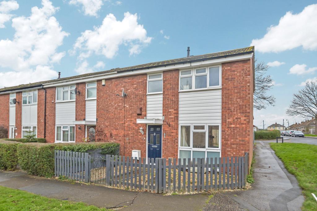 Medlar Close, Witham, CM8 2SU 3 bed end of terrace house - £265,000