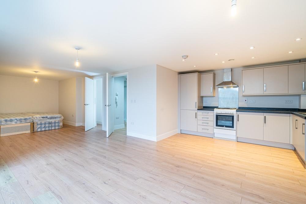 Harrow,HA3 8BT 1 bed apartment - £975 pcm (£225 pw)