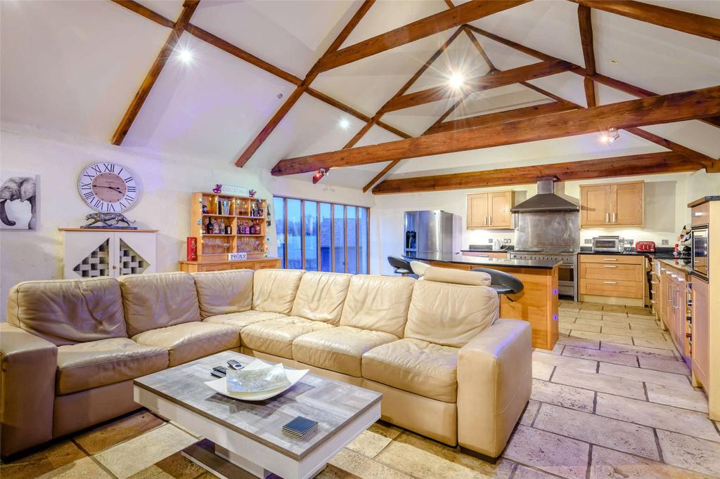 Rode Lane, Carleton Rode, Norwich, NR16 4 bed character property - £675,000