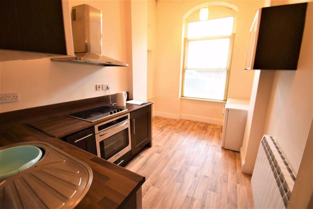 Corbar Road, Buxton, Derbyshire 1 bed flat - £119,950