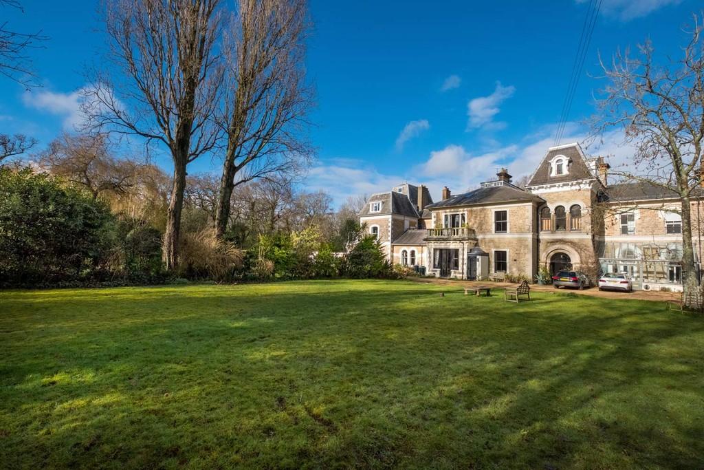 Quarr Road, Binstead 4 bed terraced house - £750,000