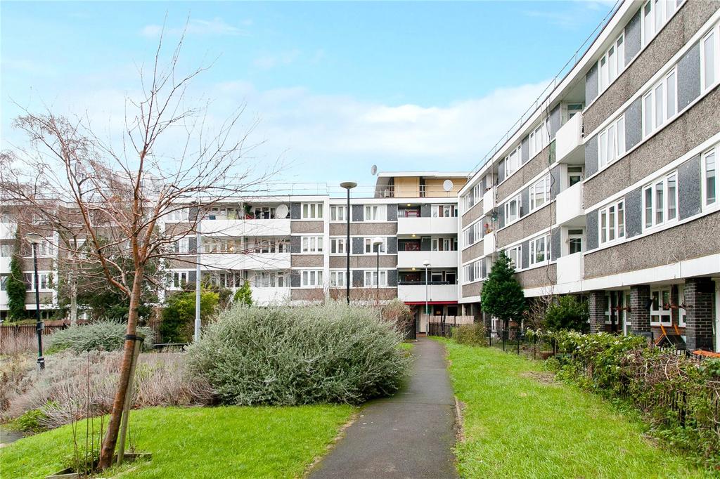 Joseph Trotter Close, Finsbury Estate, London 3 bed flat - £1,950 pcm ...