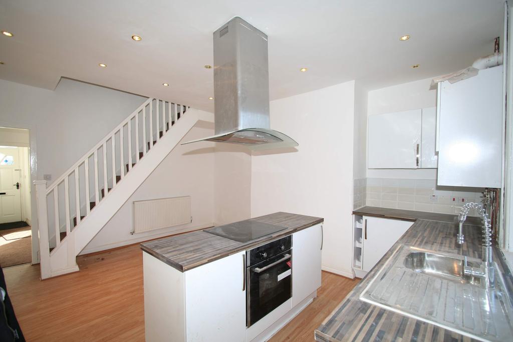 Rochdale Road, Firgrove, Rochdale 2 bed terraced house - £115,000