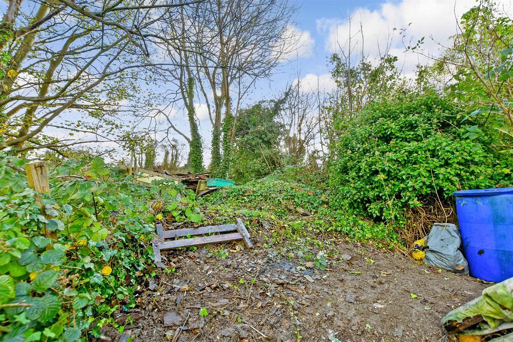 Tower Hamlets Road, Dover, Kent 3 bed terraced house for sale - £160,000