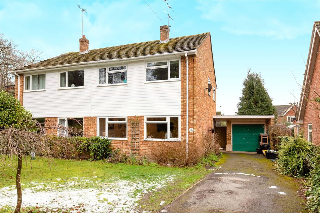 Pine Drive, Finchampstead, Wokingham... 3 bed semi-detached house - £ ...