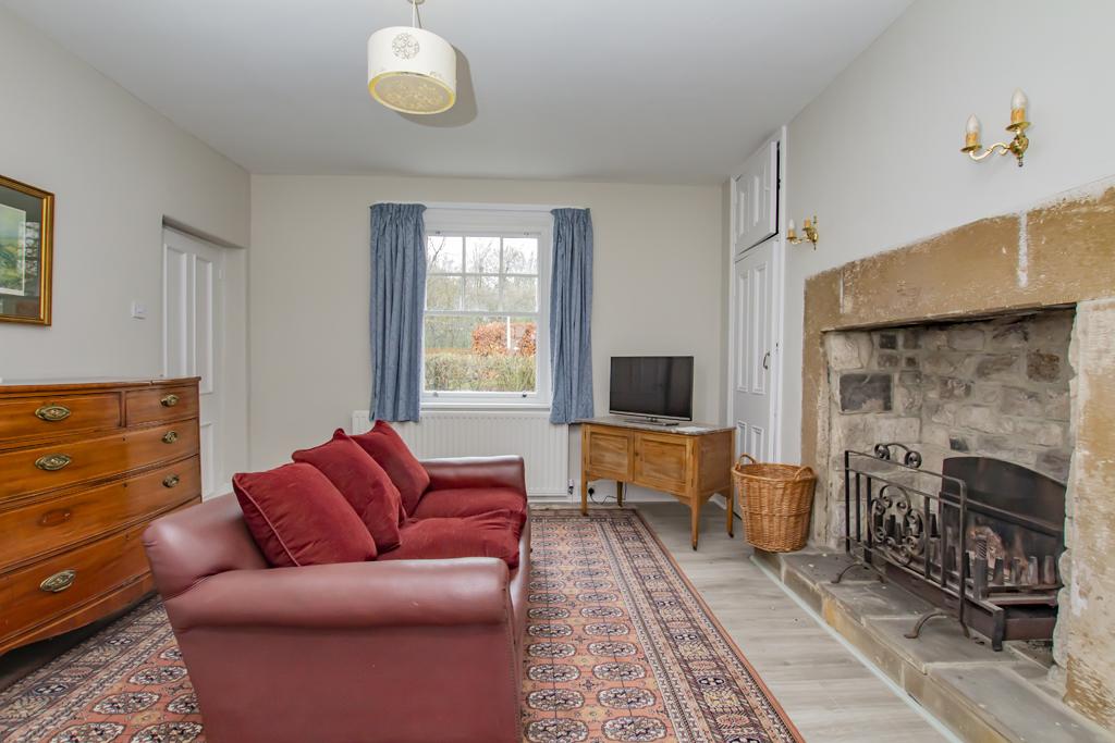 Newcastle Road, Corbridge NE45 2 bed detached bungalow - £1,300 pcm (£ ...
