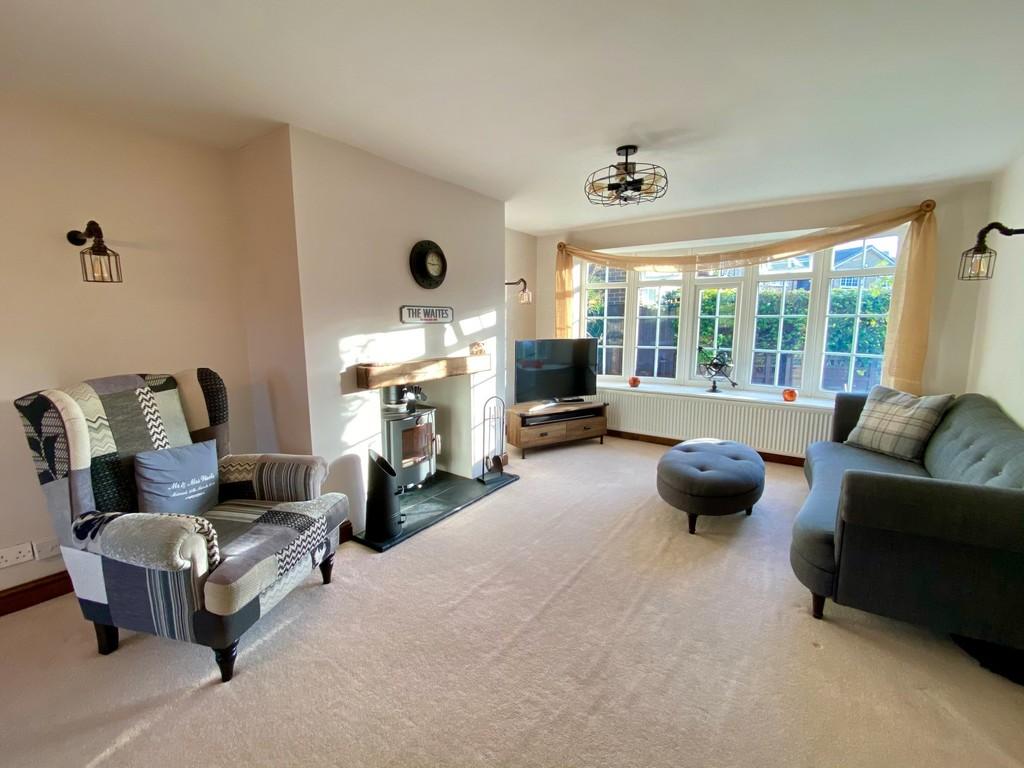 Windmill Rise, Aberford, Leeds, LS25 3 bed detached house - £395,000