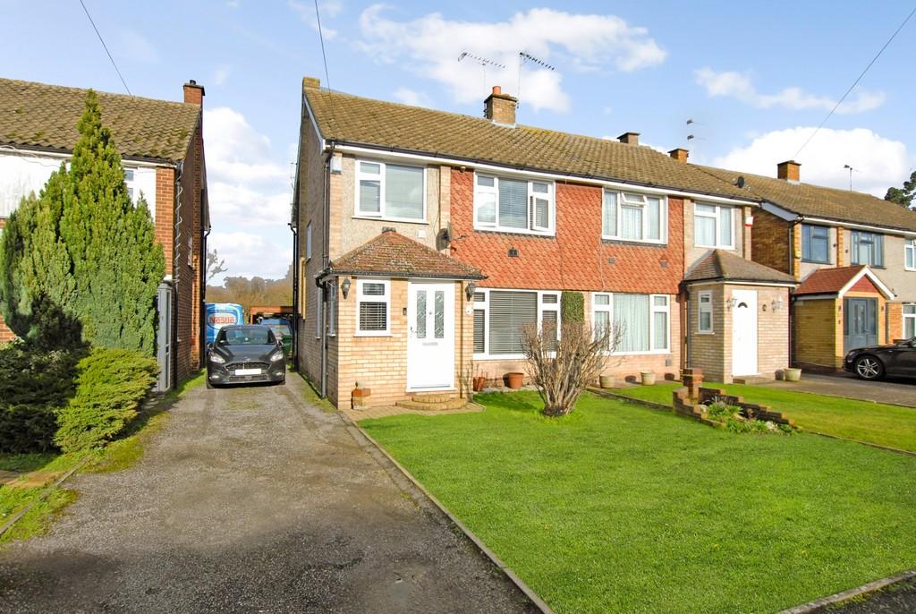 Colnbrook 3 bed semi-detached house - £415,000