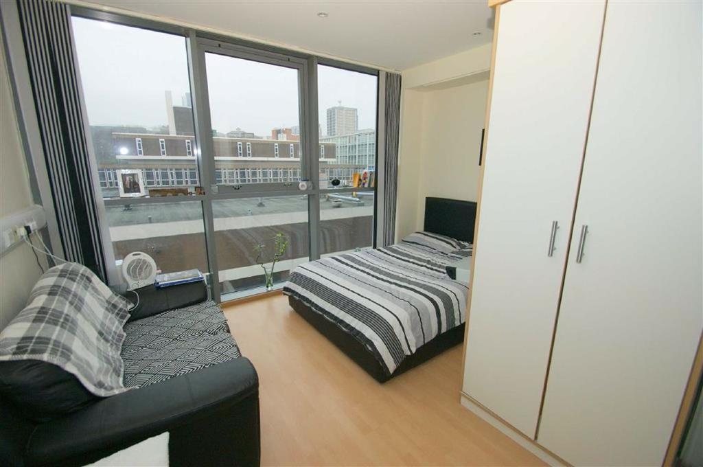 Citispace West, Leeds City Centre, LS2 1 bed flat - £425 pcm (£98 pw)