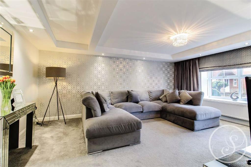 Boundry Close, Colton Leeds 5 bed detached house - £480,000