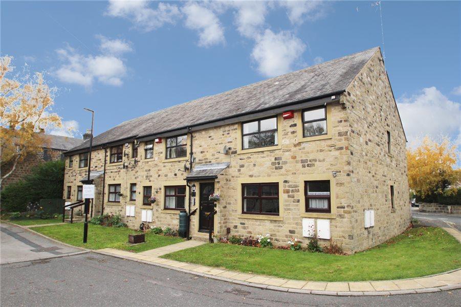 ROCKERY CROFT, HORSFORTH, LEEDS, LS18... 2 bed flat - £135,000