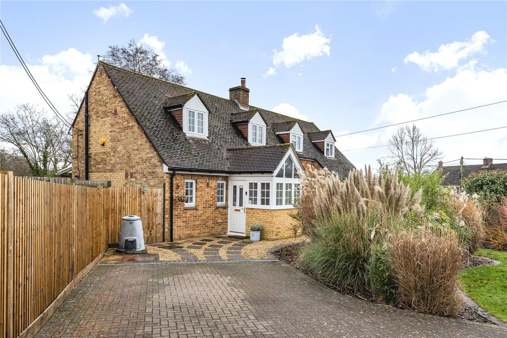 Spring Vale, Swanmore, Hampshire, SO32 2 bed semi-detached house - £315,000