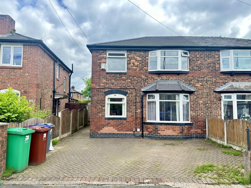 Moston Lane, Moston 3 bed semi-detached house - £1,200 pcm (£277 pw)