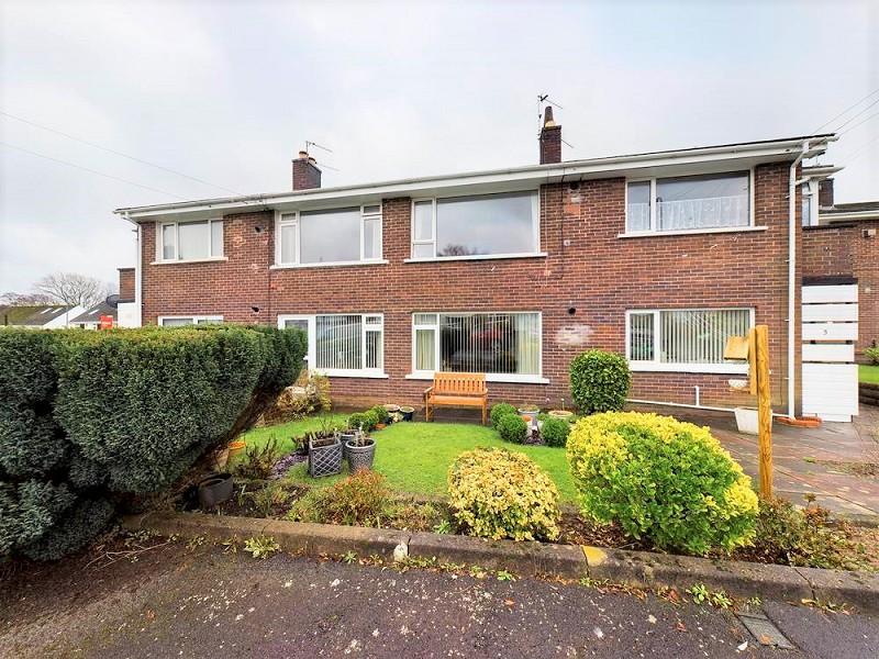 Pen-y-Graig, Rhiwbina, Cardiff. CF14 6ST 2 bed maisonette - £135,000