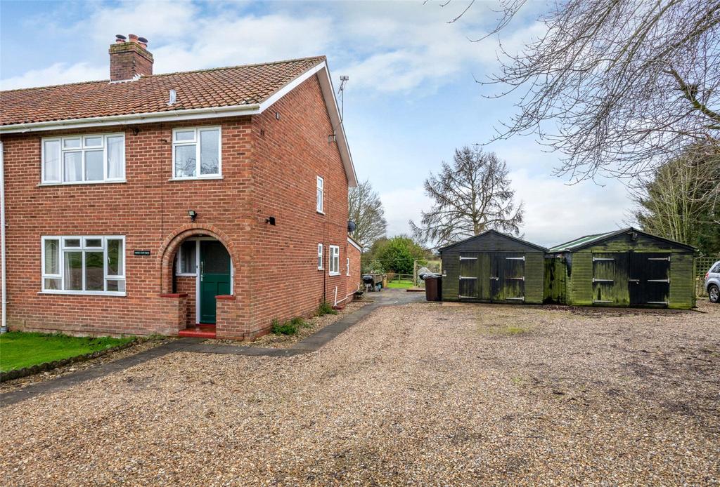 Bylaugh, Dereham, Norfolk, NR20 3 bed semi-detached house - £250,000