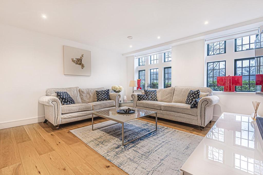 Crescent Lane, Clapham 2 bed flat - £1,000,000