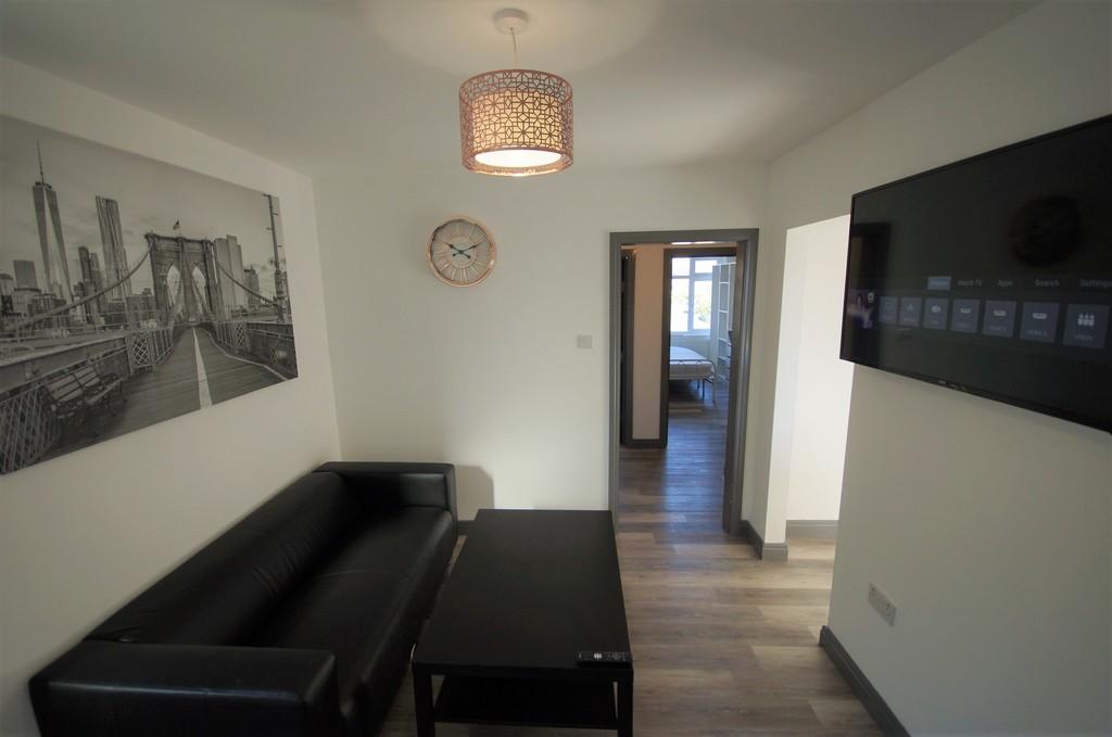 Burnsall Road, Canley, Coventry, CV5 6BU 2 bed apartment - £950 pcm (£ ...