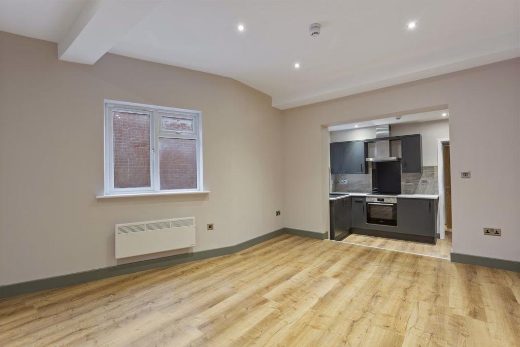 Barley House, Queens Road, Nuneaton, CV11 5JL 1 bed apartment - £650 ...