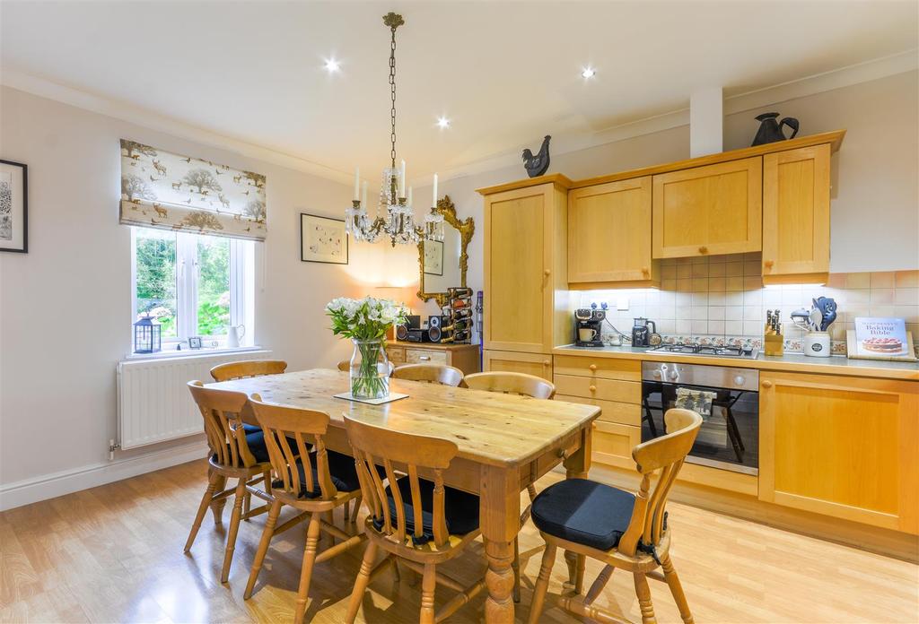 Frederick Thatcher Place, Battle 2 bed terraced house - £340,000