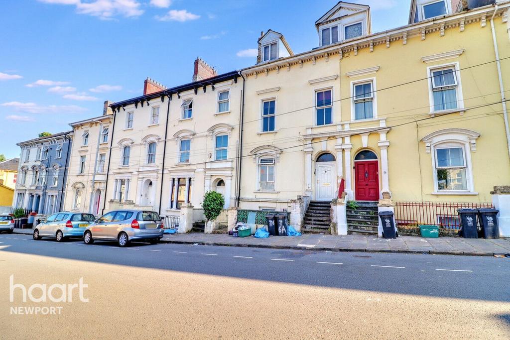 Clytha Square, Newport 2 bed apartment - £875 pcm (£202 pw)