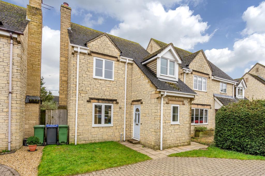 Woods Close, Sherston 3 bed detached house - £415,000