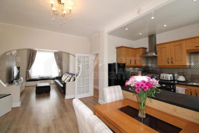 Lenthall Steet 3 bed house share - £1,260 pcm (£291 pw)