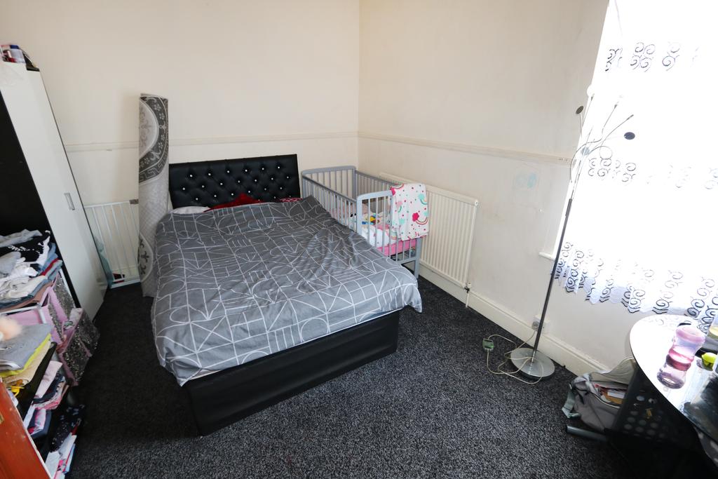 Wicklow Street, Middlesbrough TS1 2 bed terraced house - £47,000
