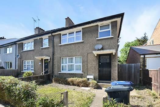 Murray Road, Ealing W5 4 bed semi-detached house - £1,950 pcm (£450 pw)