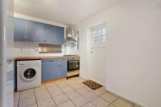 Murray Road, Ealing W5 4 bed semi-detached house - £1,950 pcm (£450 pw)