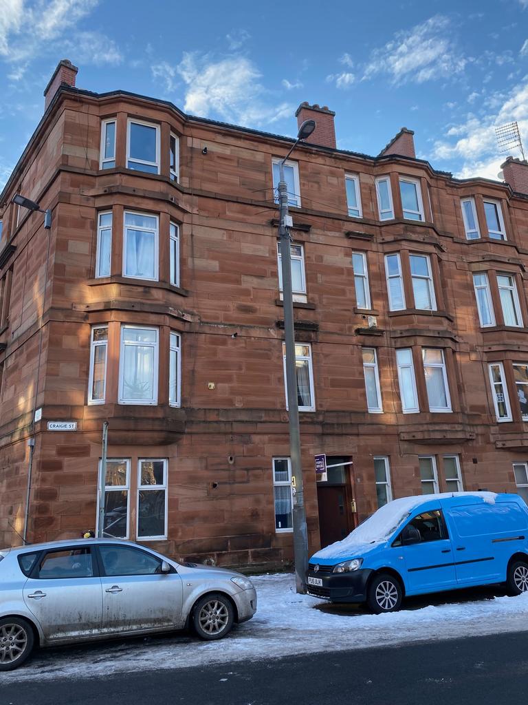 Craigie Street, Queenspark, Glasgow G42 1 bed flat - £750 pcm (£173 pw)