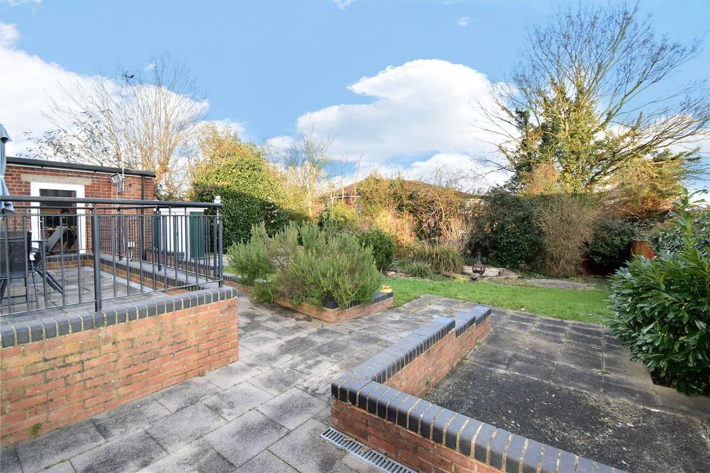Boyn Hill Road, Maidenhead... 3 bed bungalow - £650,000