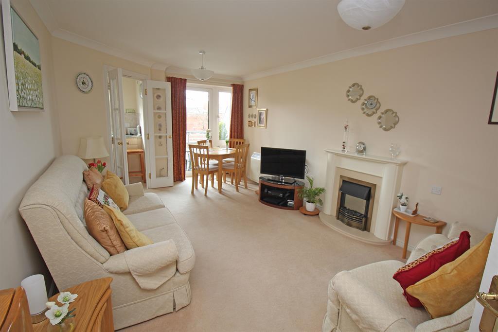 Danestrete, Stevenage, SG1 1YJ 2 bed retirement property - £240,000