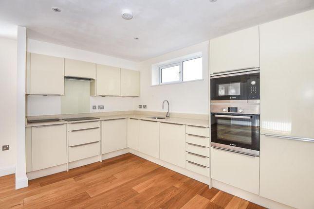 John Fisher Street, London, E1 2 bed apartment - £1,800 pcm (£415 pw)