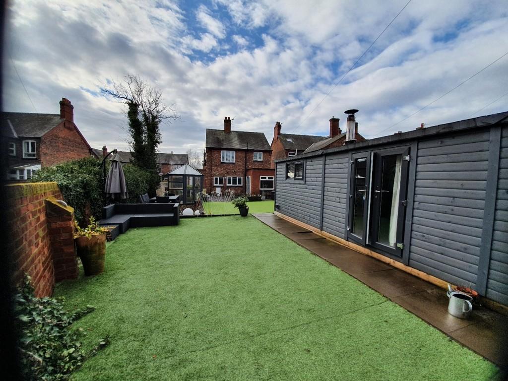 Winnington Lane, Northwich 3 bed detached house - £250,000