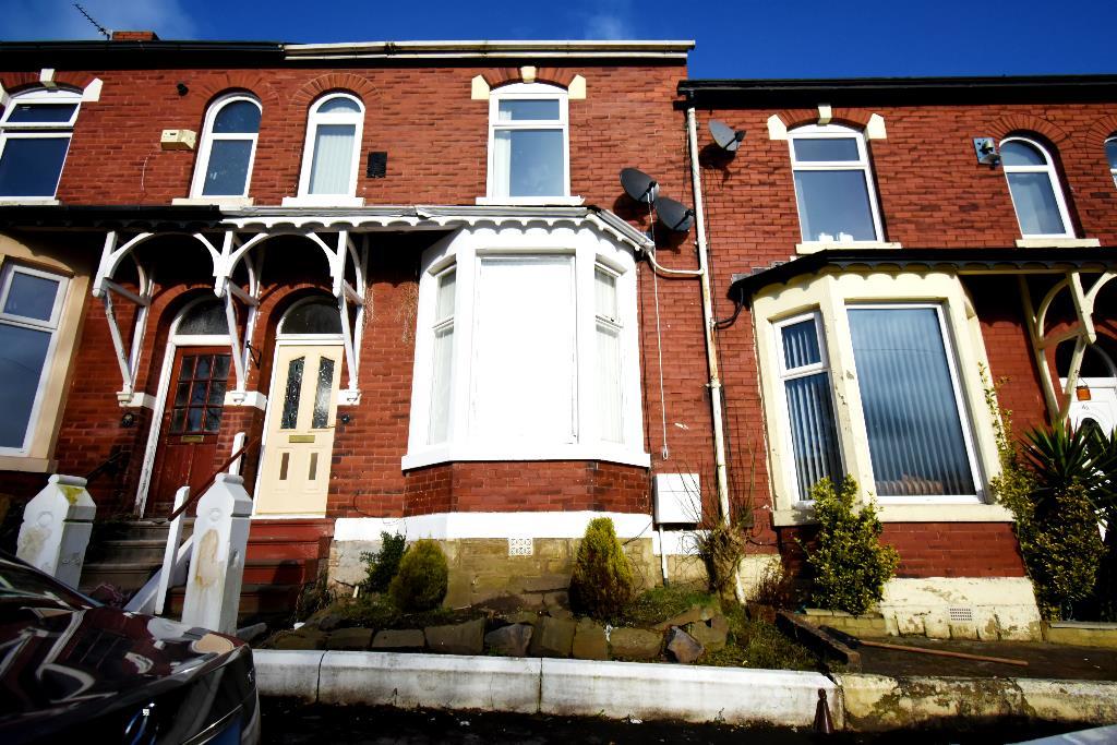 Crompton Place, Blackburn 3 bed terraced house - £120,000